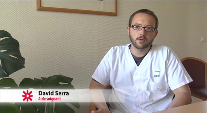 Aide-soignant à l'hôpital - OnisepTV : l’information pour l’orientation ...