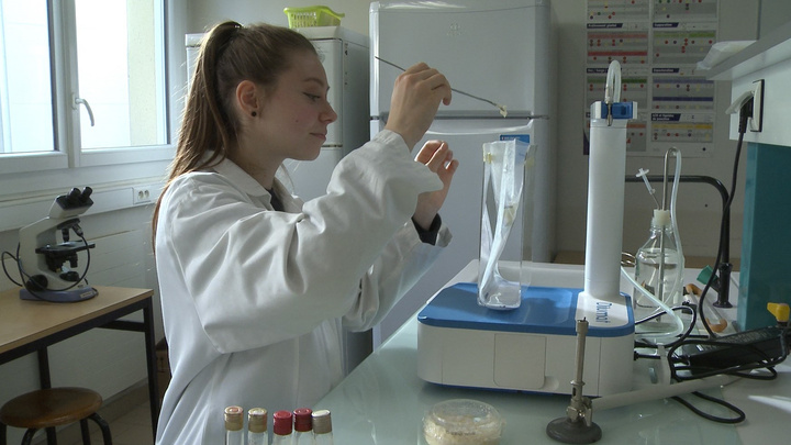 Bac pro Laboratoire contrôle qualité - OnisepTV : l’information pour l’orientation en vidéo