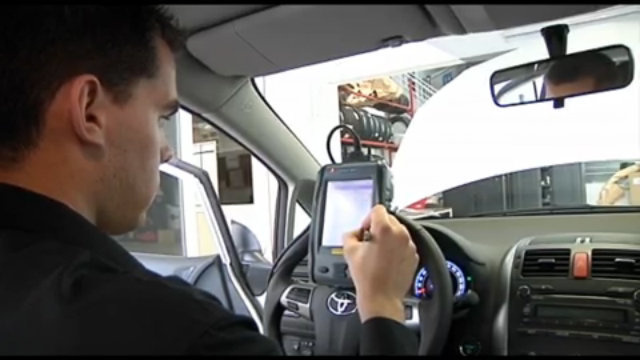 Electronicien automobile - OnisepTV : l’information pour l’orientation ...