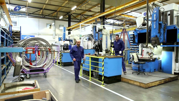 Technicien d'usinage dans l'aéronautique - OnisepTV : l’information pour l’orientation en vidéo